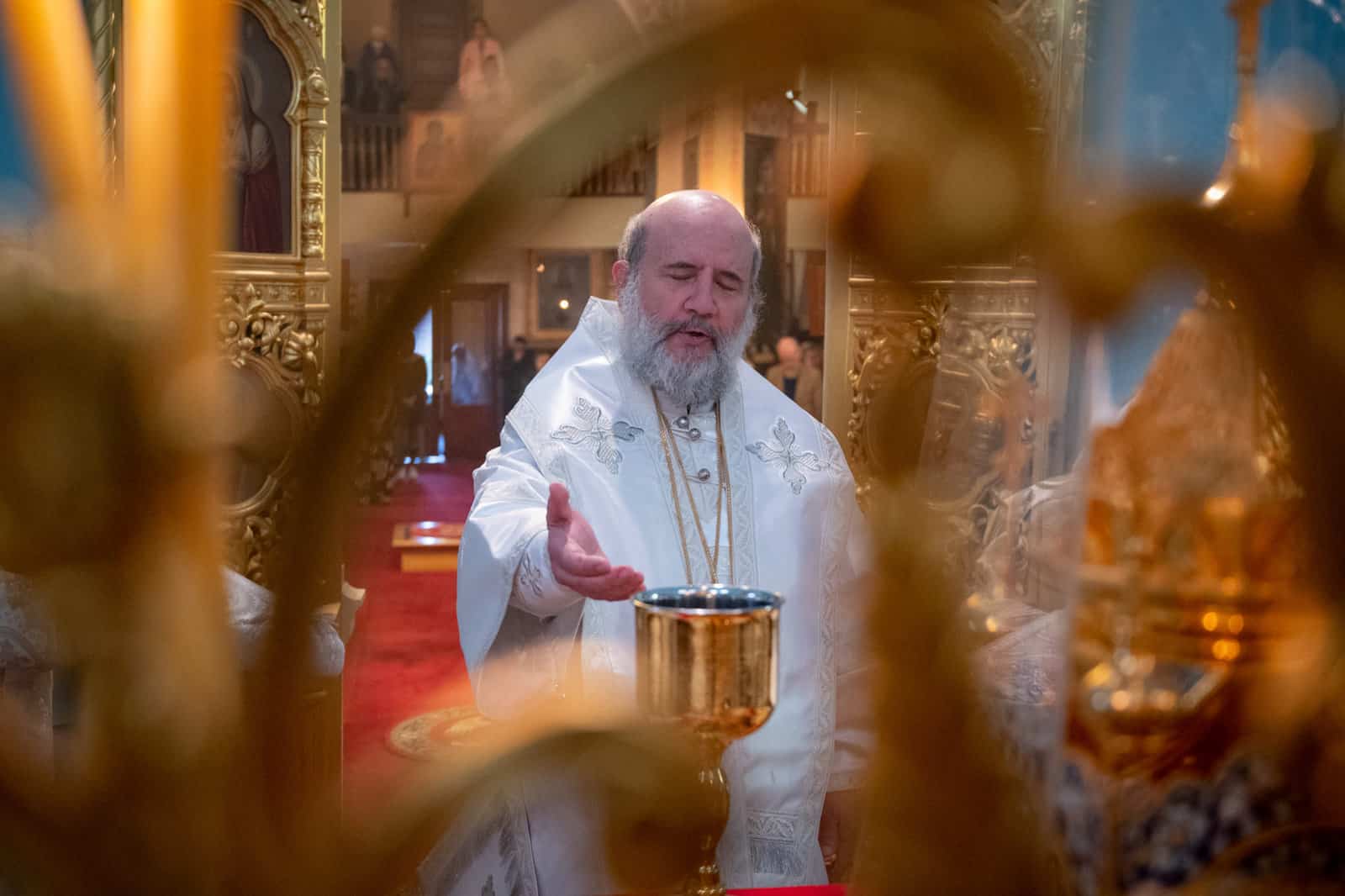 Interview with Bishop Daniel of Chicago: "A priest cannot serve in a ...