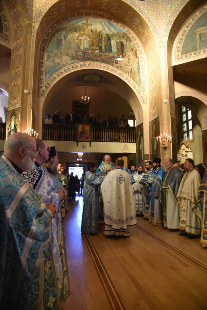 Media Review: Enthronement of Bishop Daniel - Diocese of the Midwest