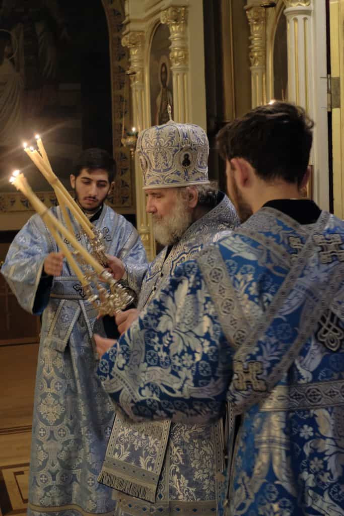Wonderwoking Tikhvin Icon Celebrated in Chicago - Diocese of the Midwest